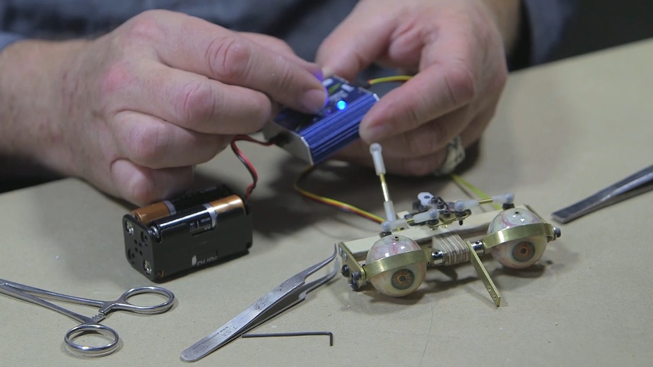 How to Build an Animatronic Head: Testing Eye Servos | Stan Winston ...