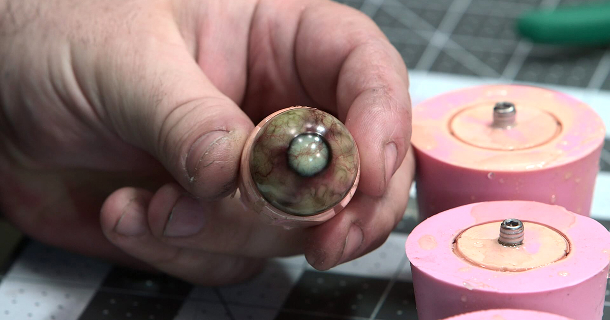 Epoxy Eyeballs Part 2: Detailing Eyes & Running the Clear | Stan ...