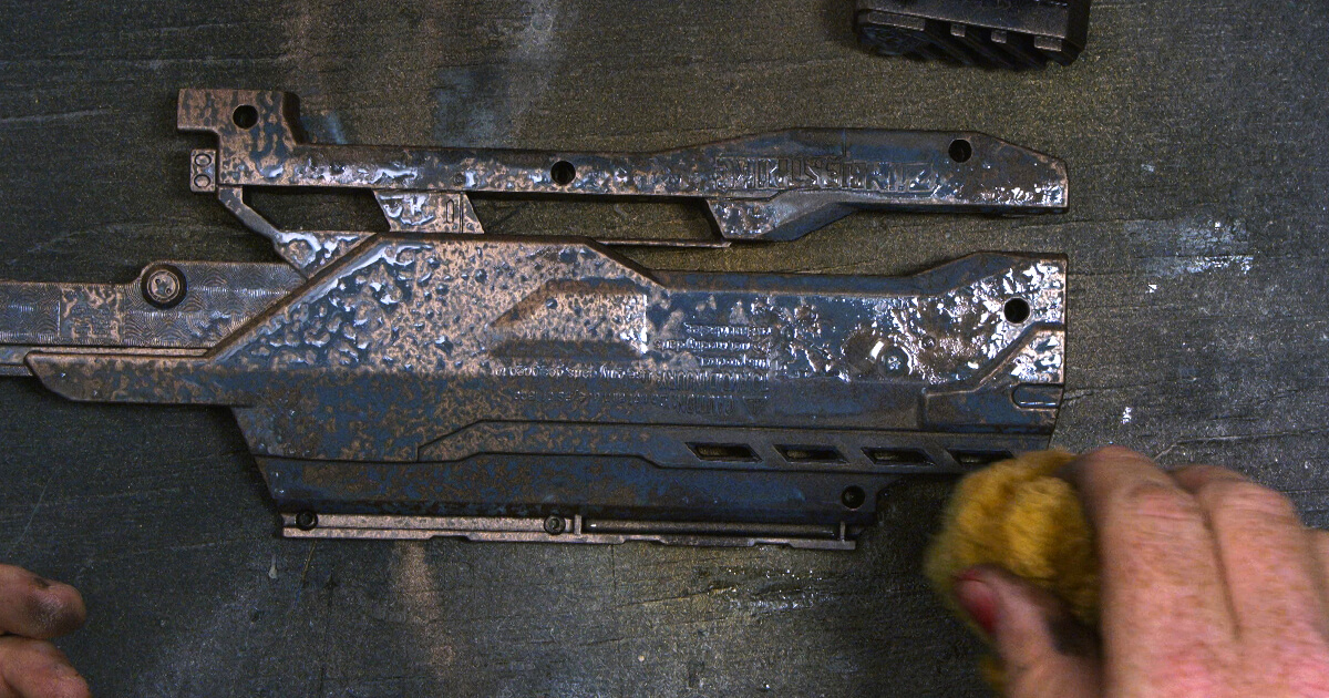 Water-Based Painting for Props & FX Part 2: Metallic Paint Effects for ...